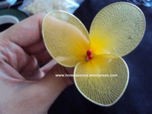 How to make basic nylon flower tutorial - Craftionary