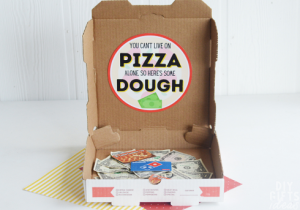 DIY-Pizza-gift - Craftionary