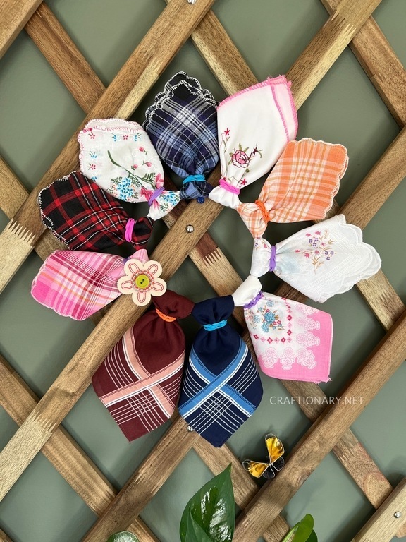 How to Make a Handkerchief Wreath How to Make a Handkerchief Wreath