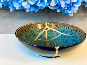 40 Kintsugi Pottery Art DIY Project Ideas - Craftionary
