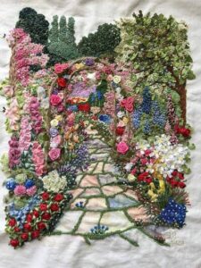30 Most Popular Floral Hand Embroidered Garden Ideas - Craftionary