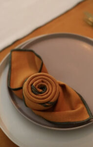 Dining Table Charger Plate Napkin Display Ideas - Craftionary